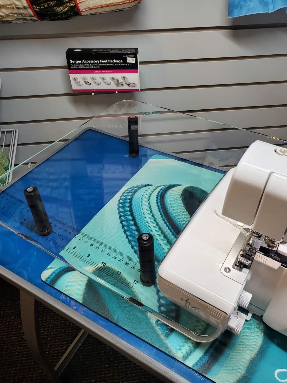 18 X 18 SERGER TABLE SEW STEADY SERGER TABLE – Family Sewing